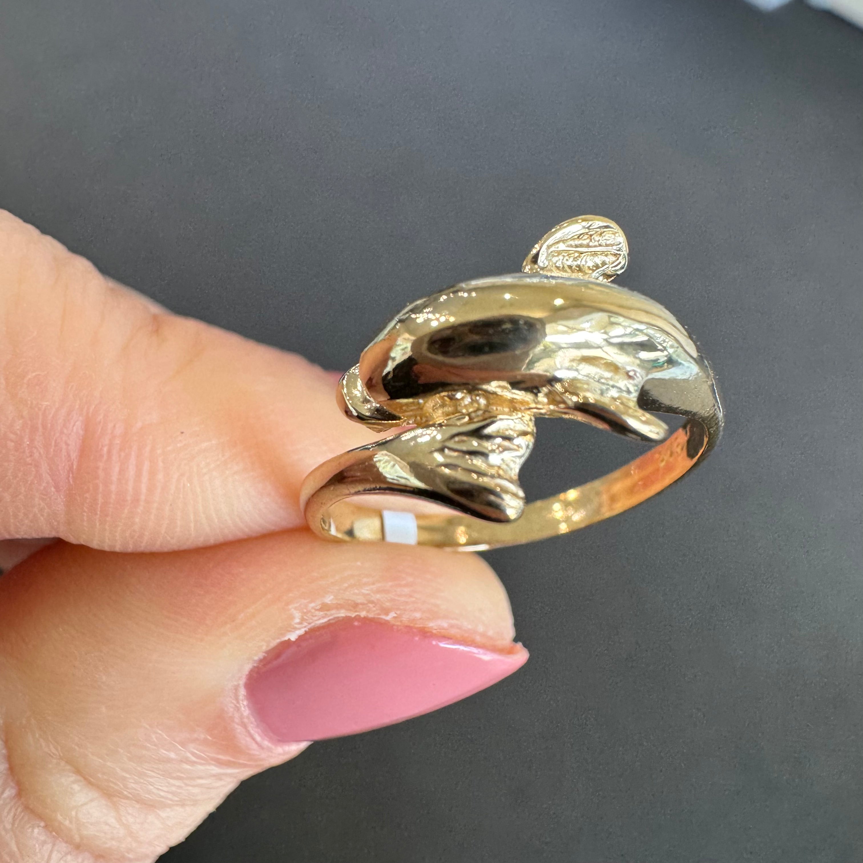 9ct Yellow Gold Dolphin Ring – B & S Lyncris Jewellers